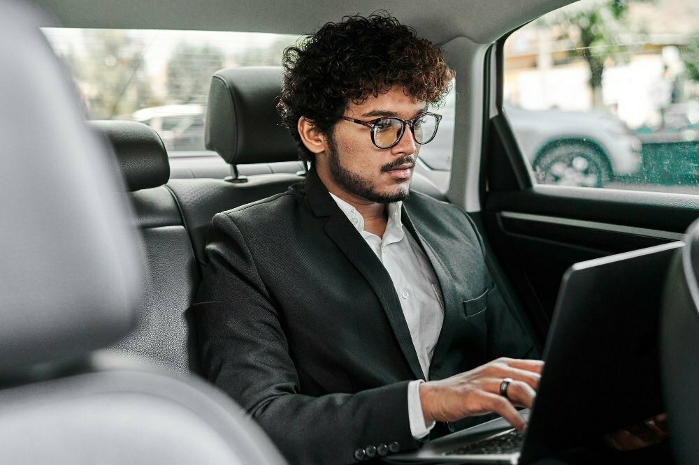 Driver Management in Logistics: Challenges, Benefits & Best Practices ...